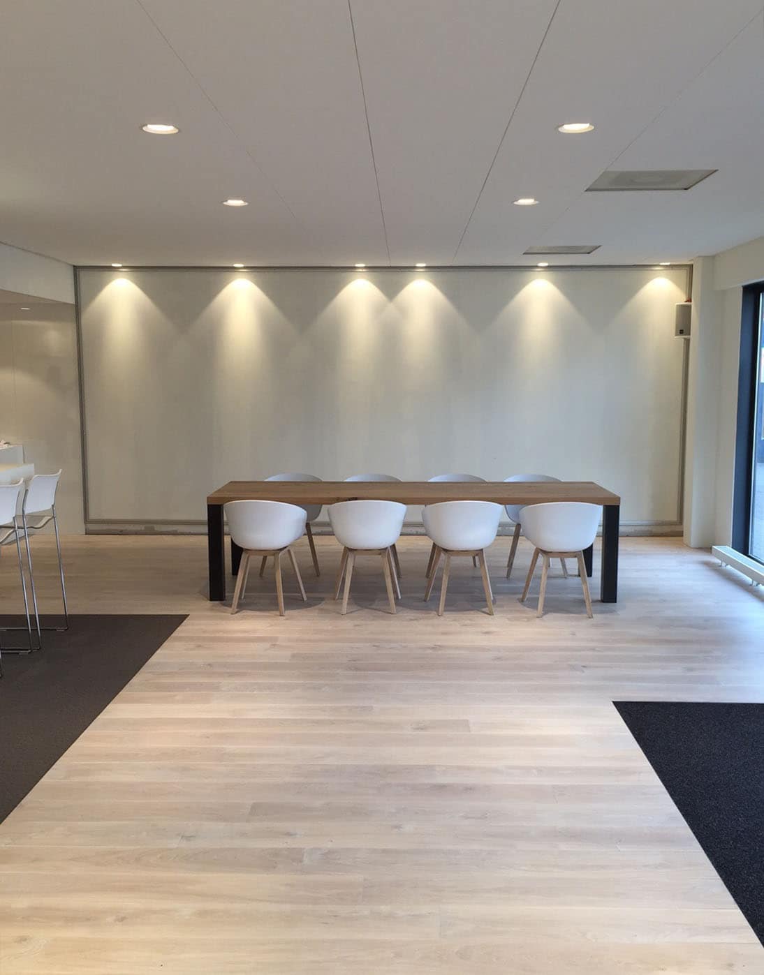 UNIVÉ INSURANCE OFFICES - Loerakker Ledline